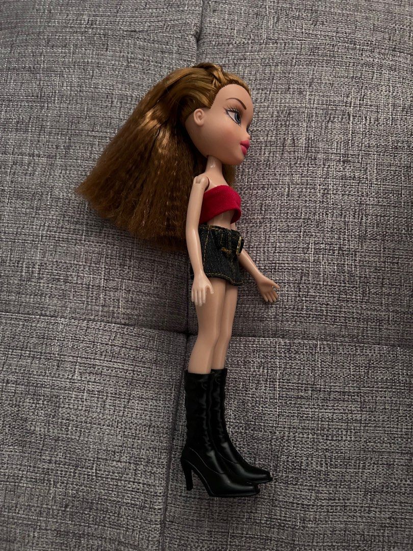 Bratz Slumber Party Meygan, Hobbies & Toys, Toys & Games on Carousell