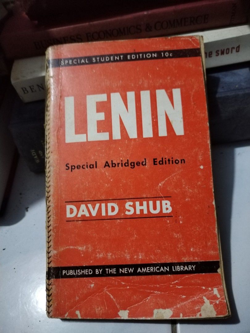 BUKU LAMA, Hobbies & Toys, Books & Magazines, Magazines on Carousell