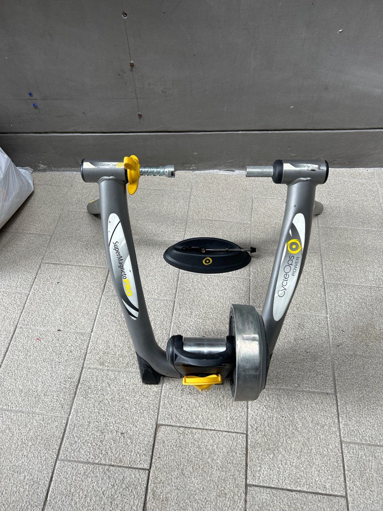 Cyclops super magneto trainer, Sports Equipment, Bicycles & Parts ...