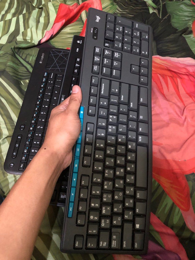 Defective assorted wireless branded keyboards, Computers & Tech, Parts ...