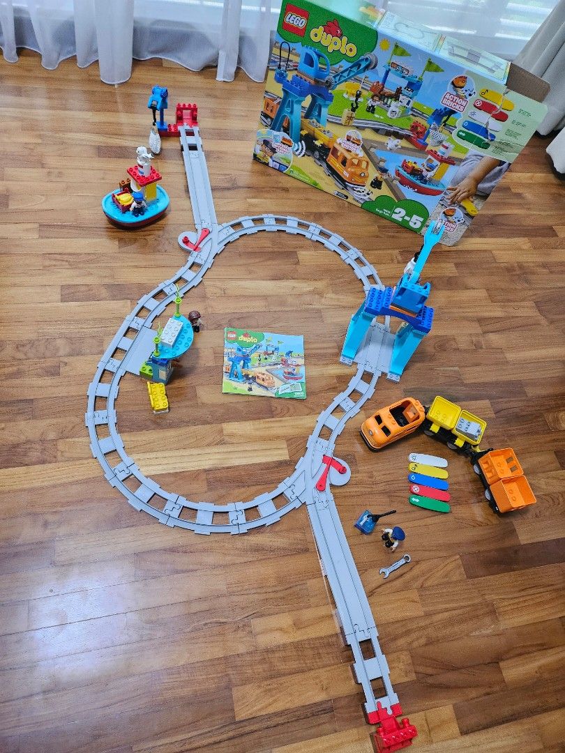 Duplo train set, Hobbies & Toys, Toys & Games on Carousell