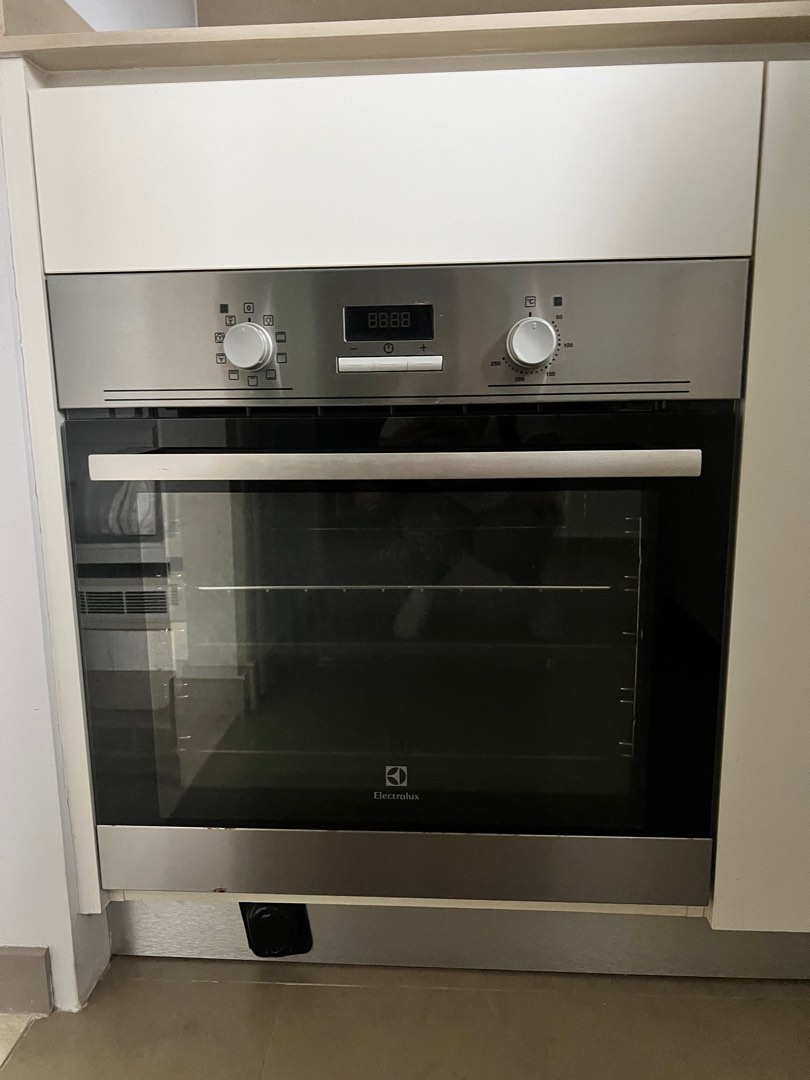 Electrolux built in oven, TV & Home Appliances, Kitchen Appliances ...