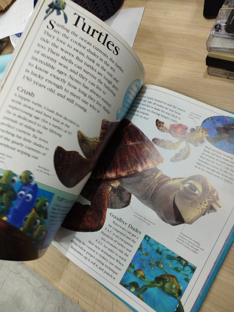 (ENG) Finding Nemo The Essential Guide, Hobbies & Toys, Books ...