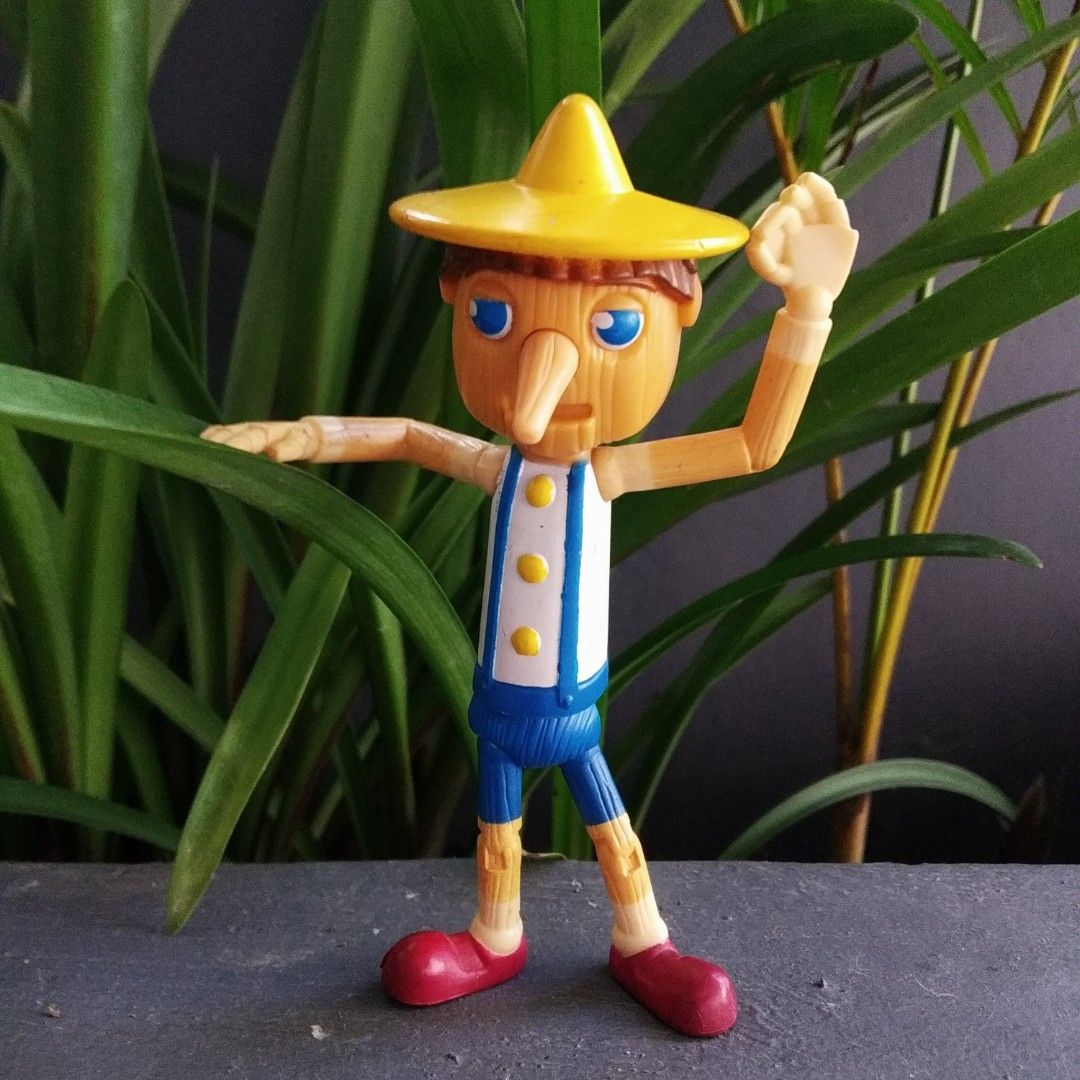 Figure Pinokio Disney Mcd, Toys & Collectibles, Mainan di Carousell