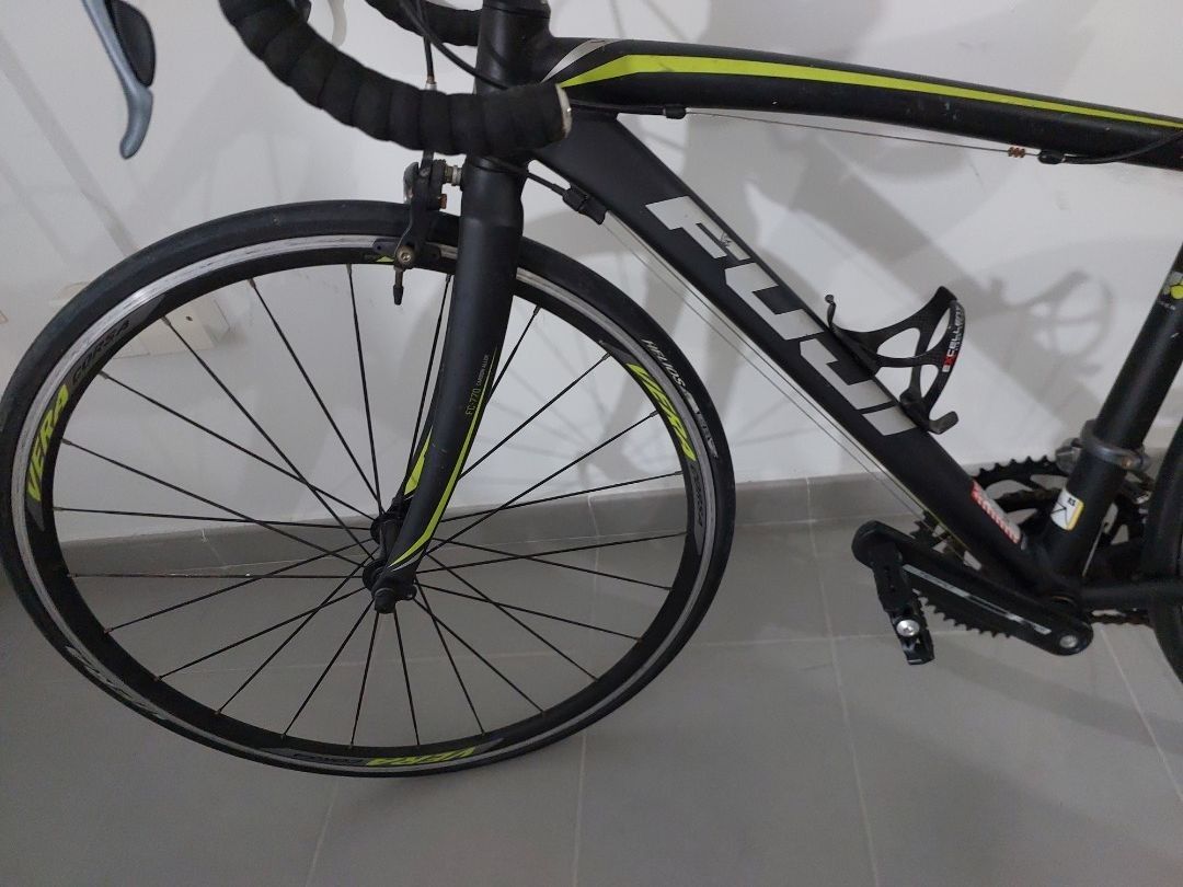 Fuji finest 2.1 Road bike, Sports Equipment, Bicycles & Parts, Bicycles ...