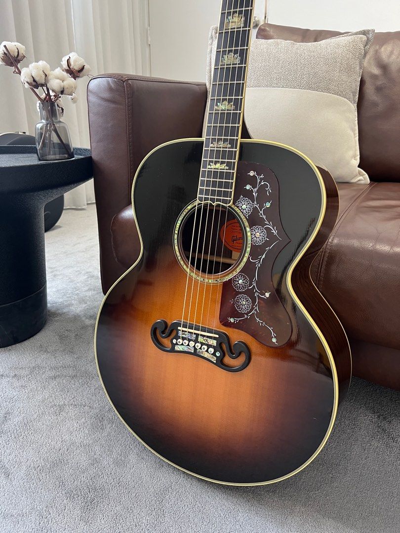 Gibson SJ-200 Elite Custom Shop Acoustic Guitar, Hobbies & Toys, Music ...