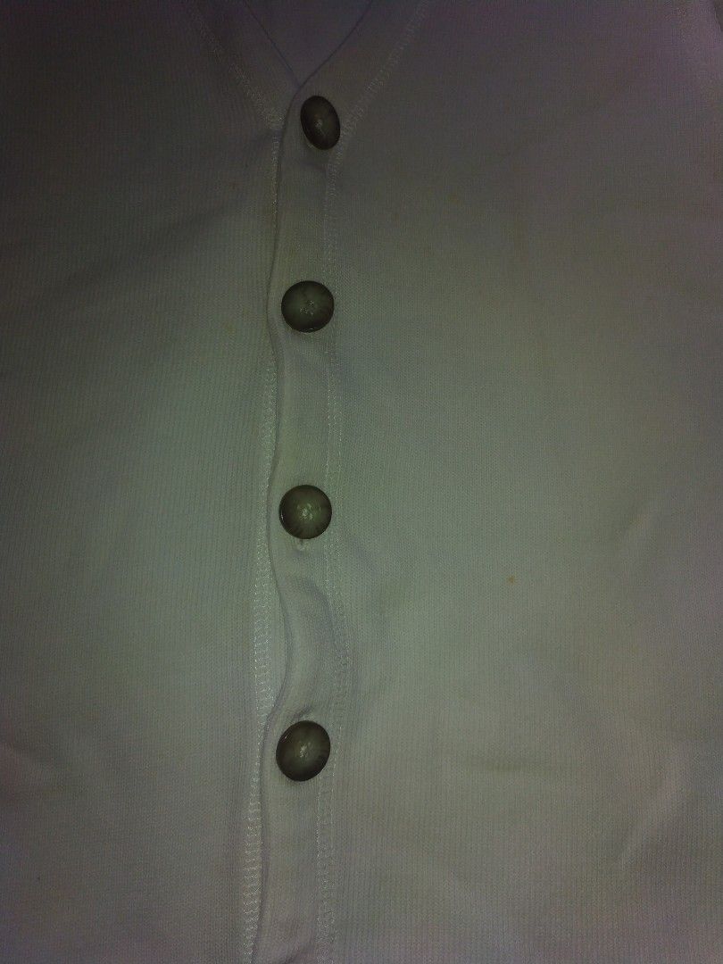 Giordano White Chaleko, Women's Fashion, Tops, Others Tops on Carousell