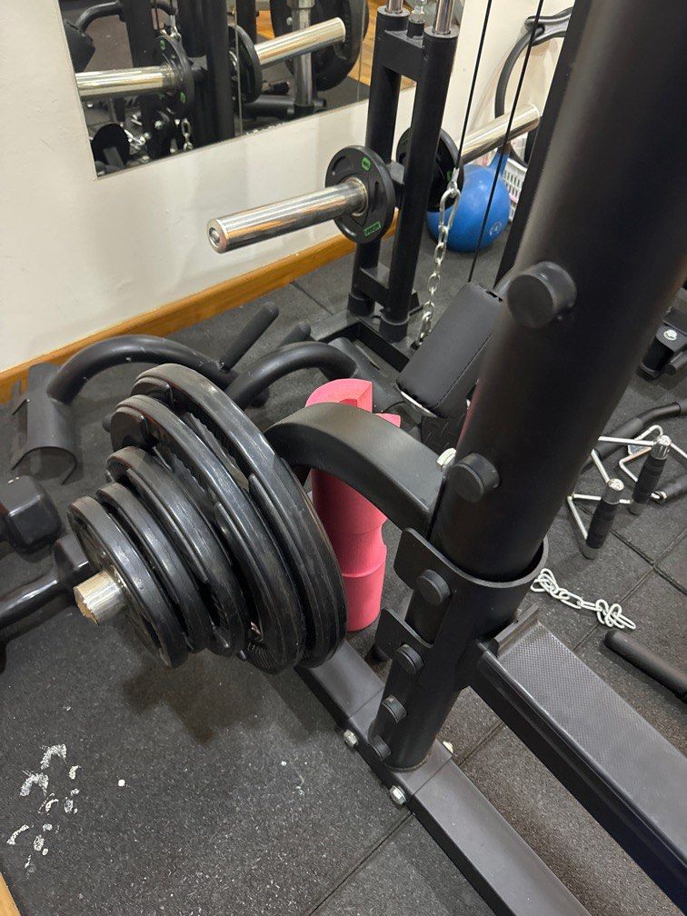 Half rack Olympic barbell lats pulldown bench home gym weight plates ...