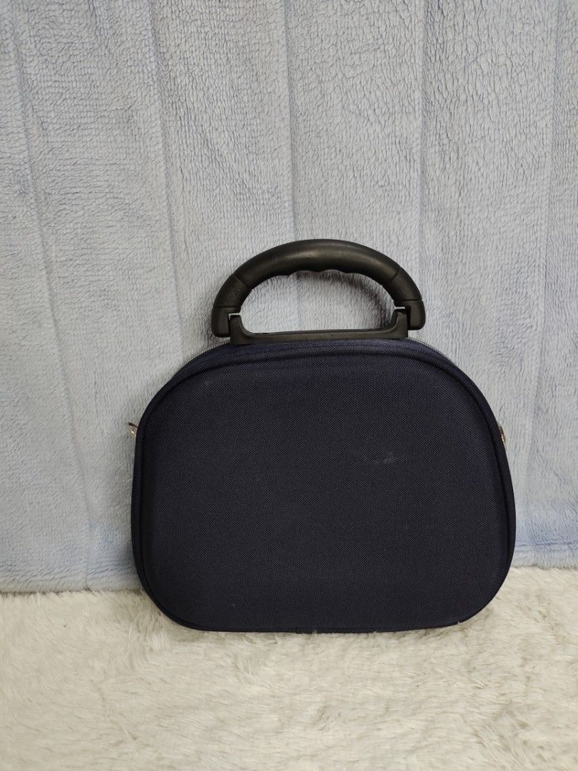 HARD CASE CROSSBODY BAG, Women's Fashion, Bags & Wallets, Cross-body ...