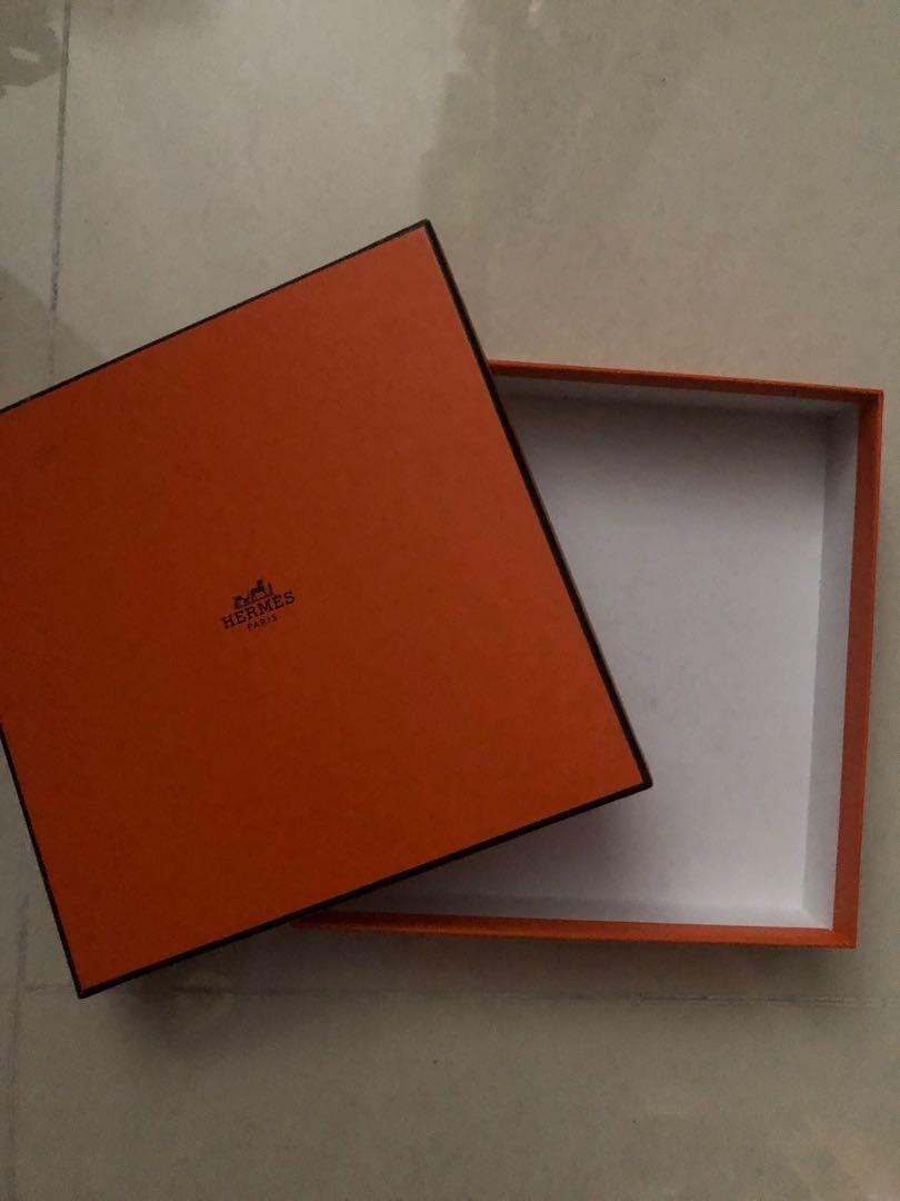 Hermes orange Gift Box 20x20cm, Luxury, Accessories on Carousell
