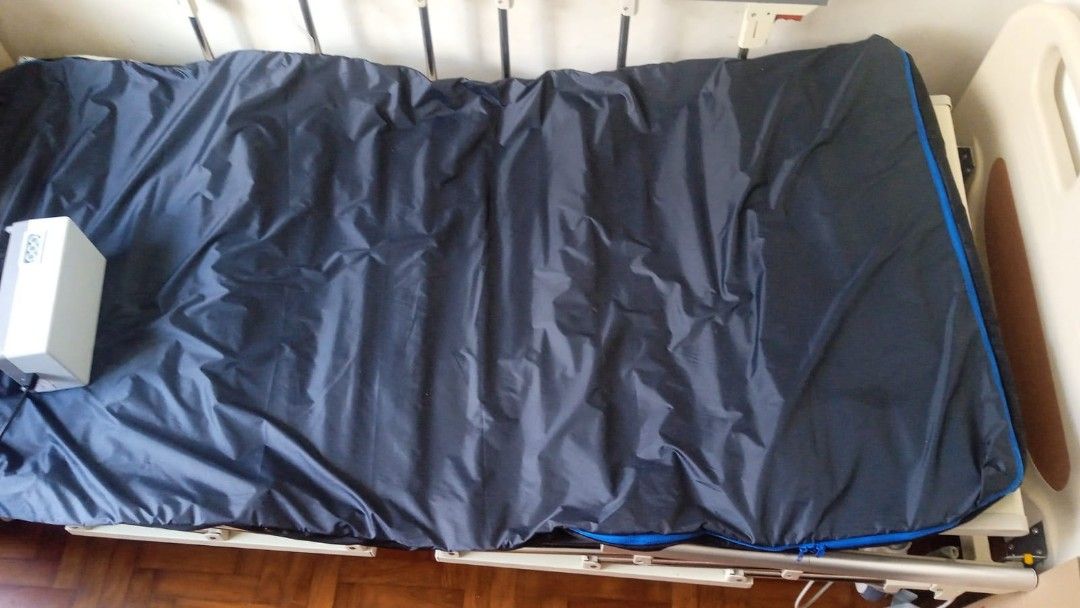 Hospital bed + autologic mattress, Furniture & Home Living, Furniture ...