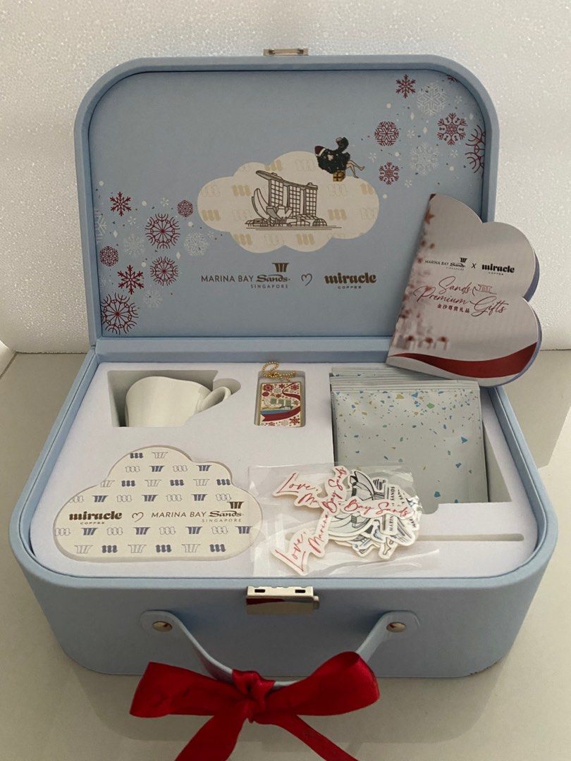 MBS Marina Bay Sands x Miracle Coffee Sands Premium Gift Set, Hobbies ...