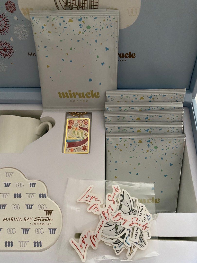MBS Marina Bay Sands x Miracle Coffee Sands Premium Gift Set, Hobbies ...