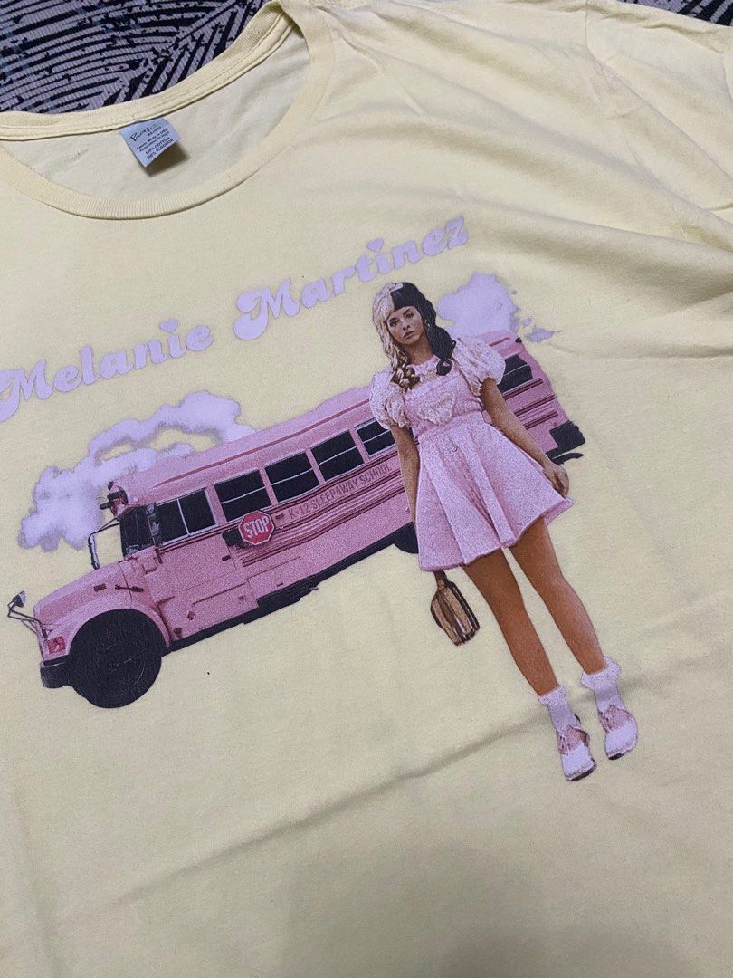 Melanie Martinez Pink Bus Buds Tee, Men's Fashion, Tops & Sets, Tshirts ...