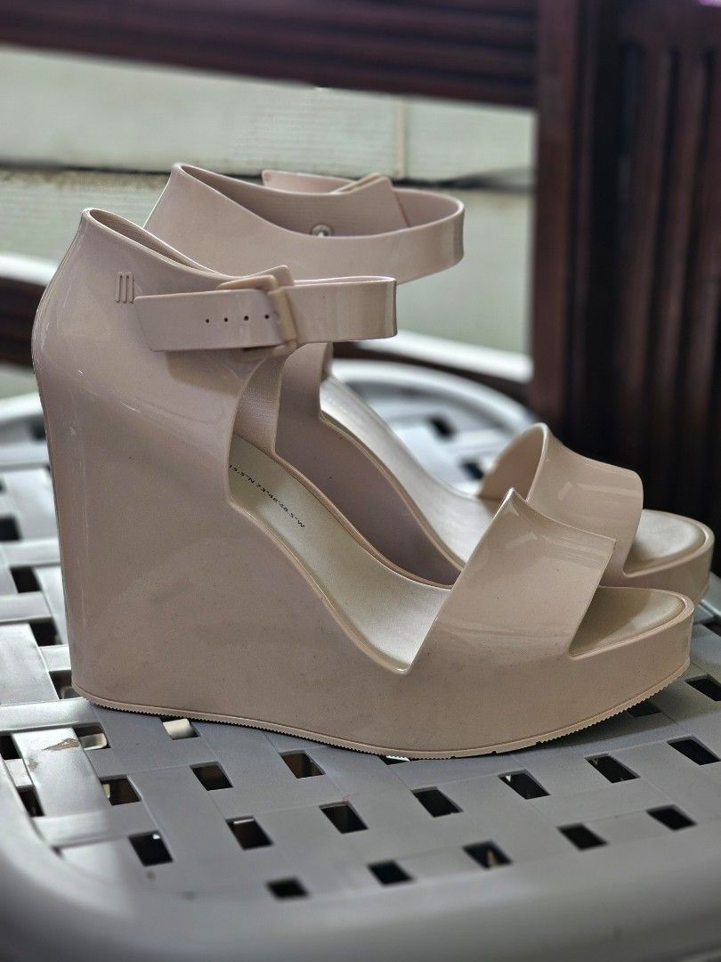 MELISSA Wedge shoes, Women's Fashion, Footwear, Wedges on Carousell