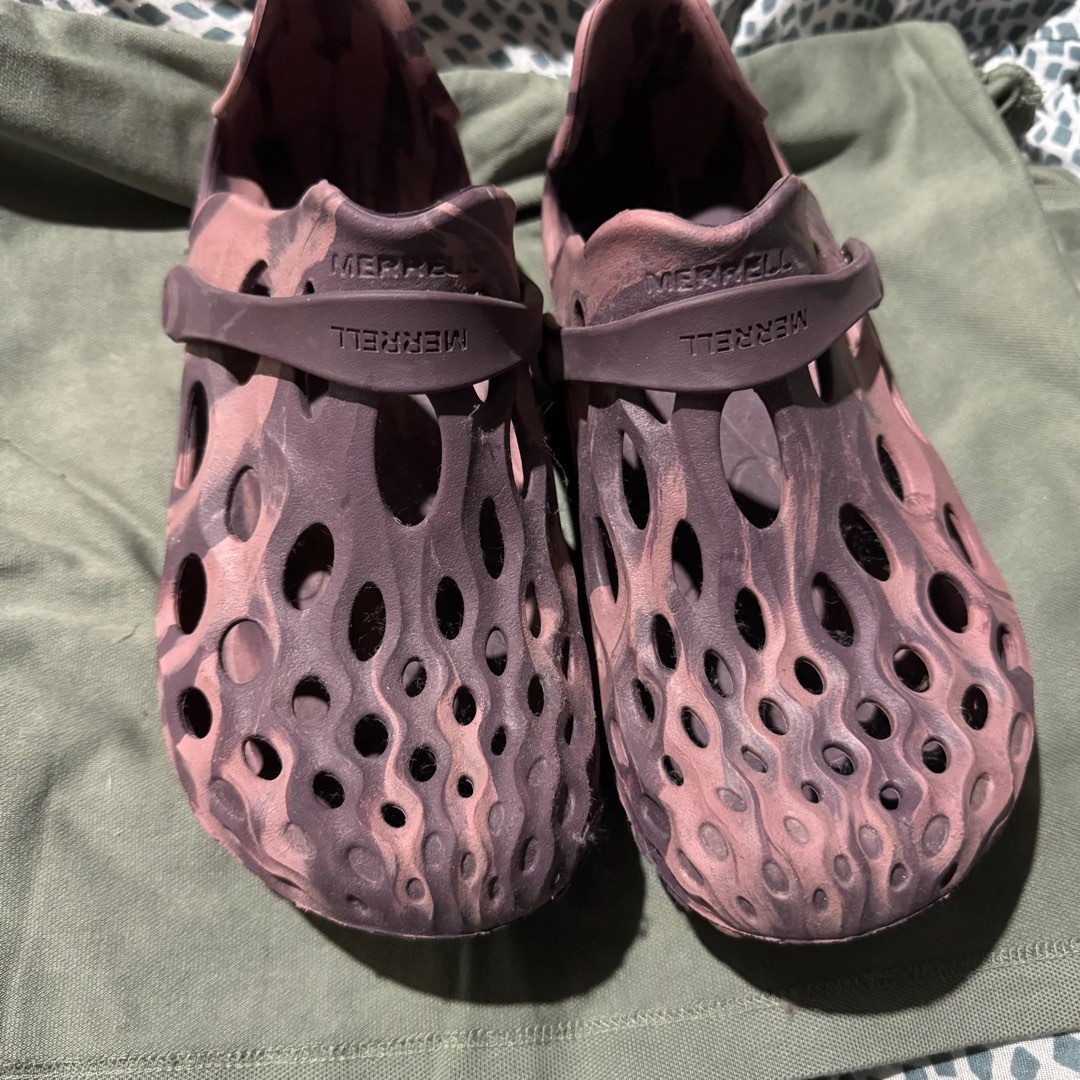 Merrell Croc Type Shoes, Women's Fashion, Footwear, Slippers and slides ...