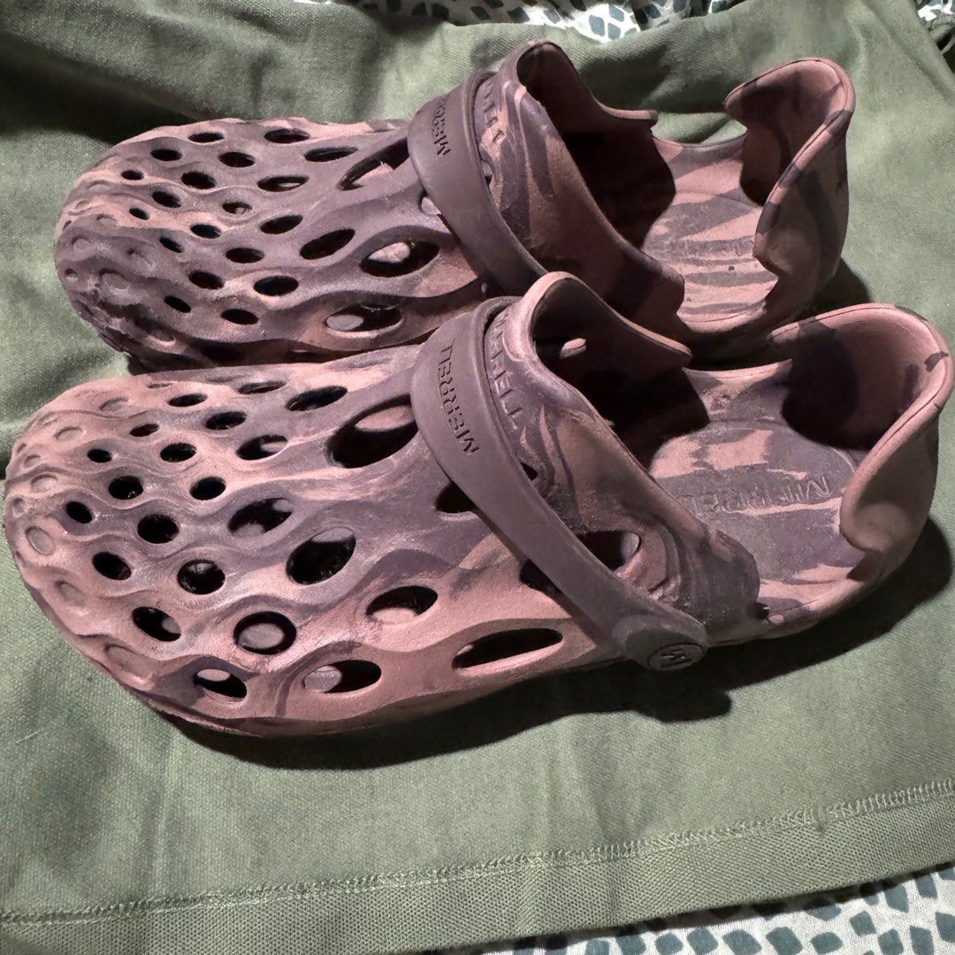 Merrell Croc Type Shoes, Women's Fashion, Footwear, Slippers and slides ...