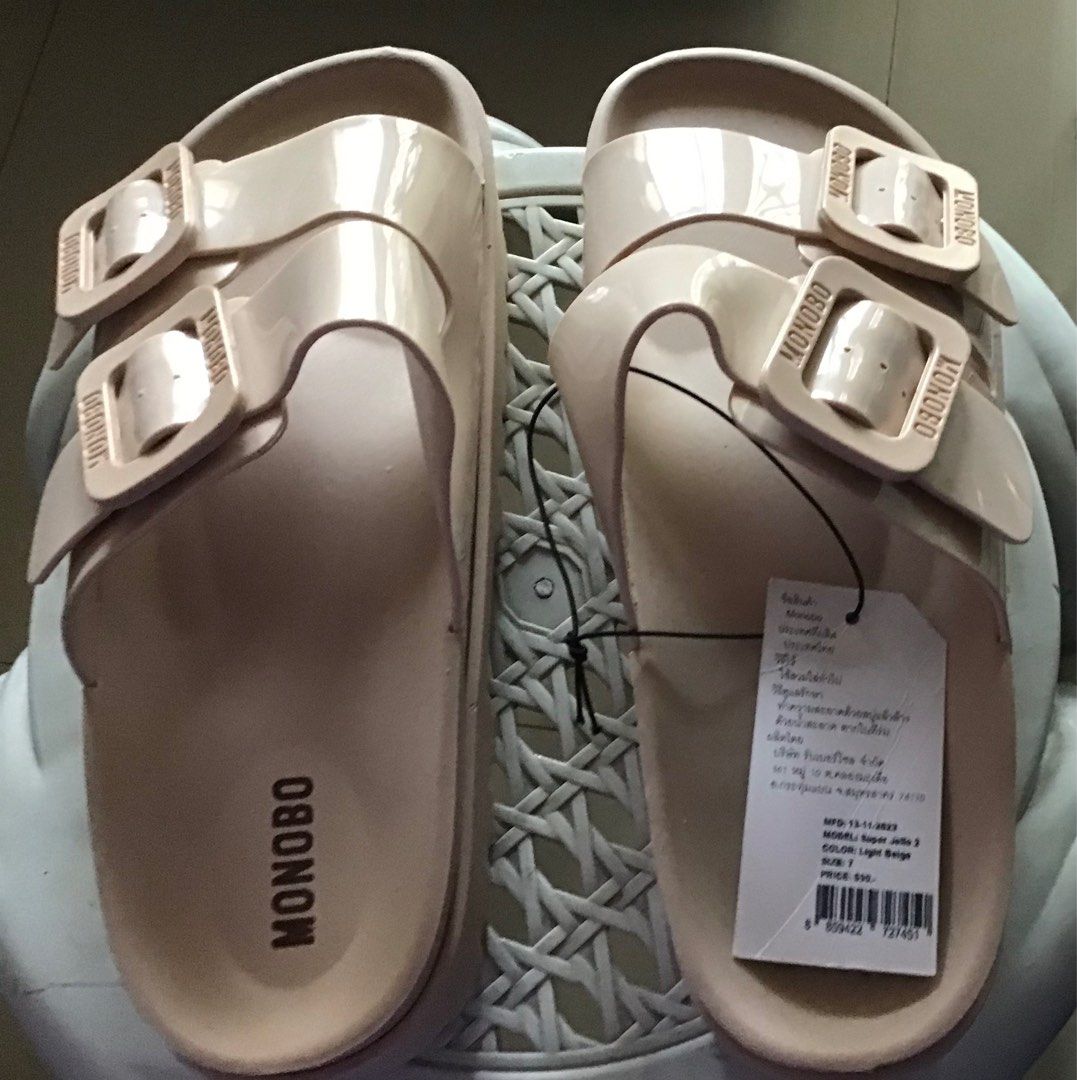 Monobo bangkok original, Women's Fashion, Footwear, Flats & Sandals on ...
