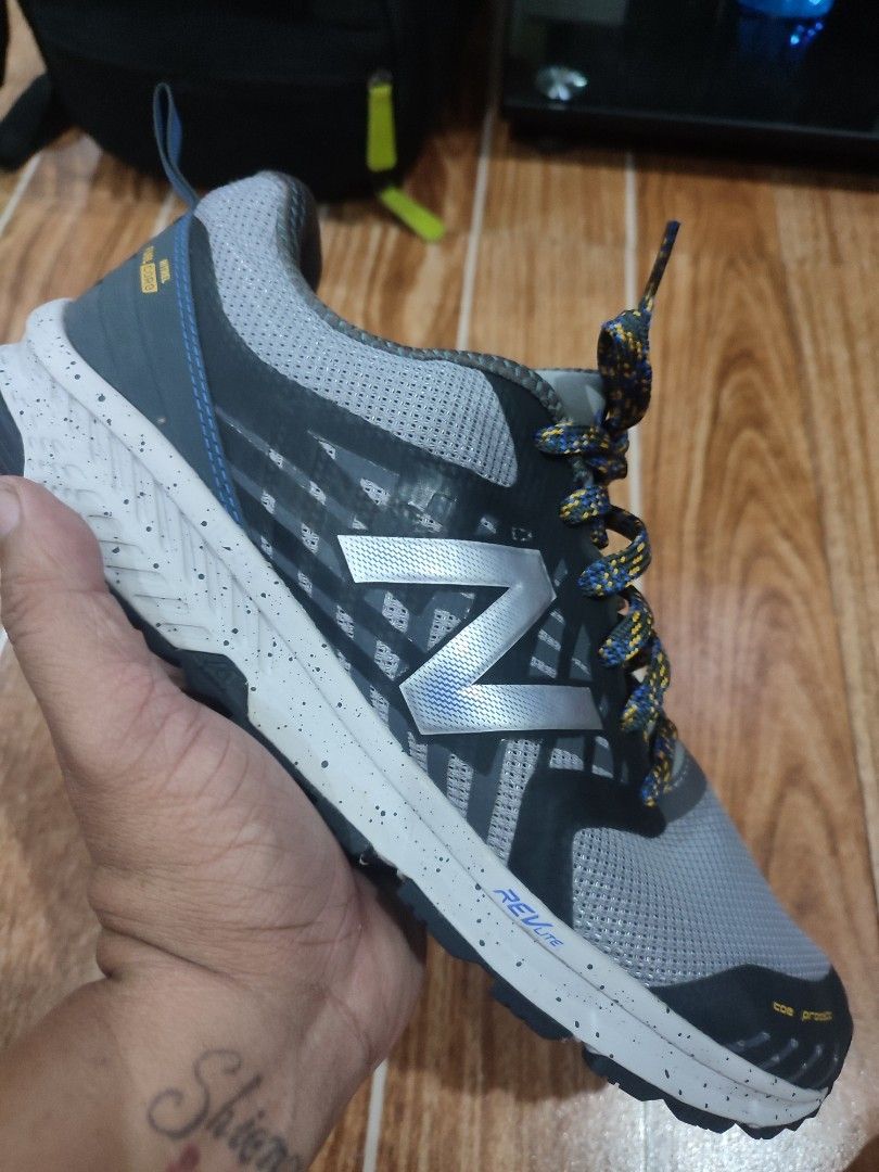 nb trail running shoes, Men's Fashion, Footwear, Sneakers on Carousell