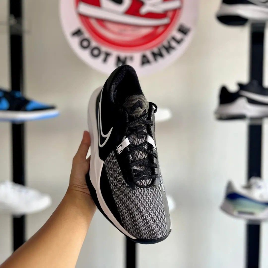 Nike men's precision, Men's Fashion, Footwear, Sneakers on Carousell