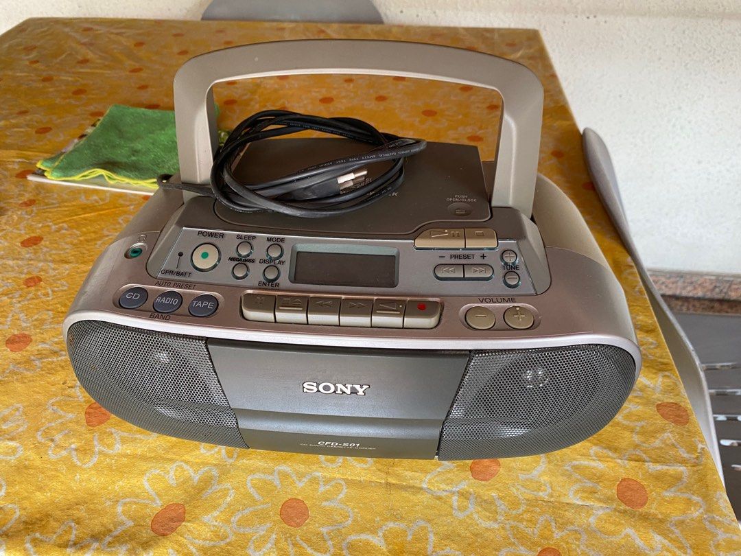 Not working - CD / cassette player, Audio, Portable Music Players on ...