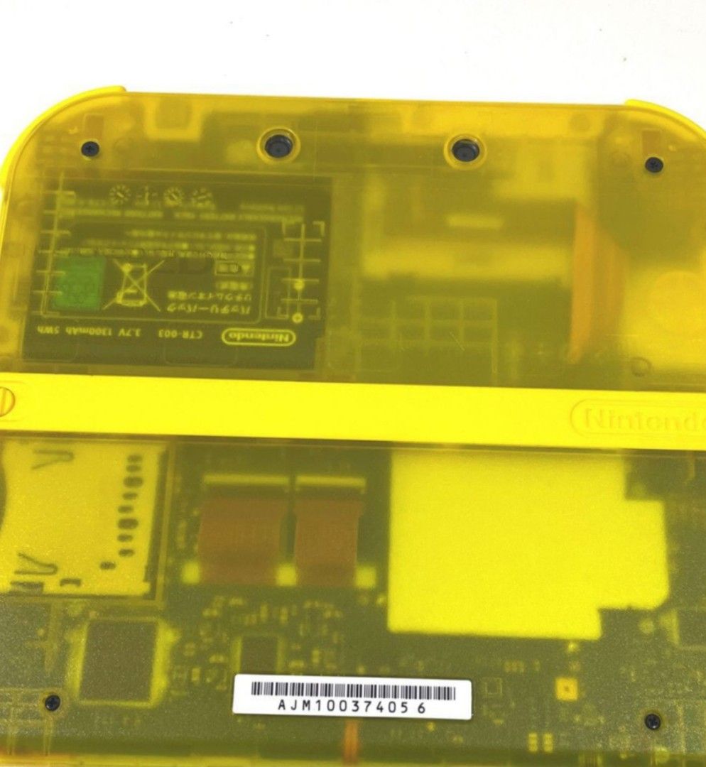 Pokemo Yellow Nintendo 2DS Pikachu, Video Gaming, Video Game Consoles ...