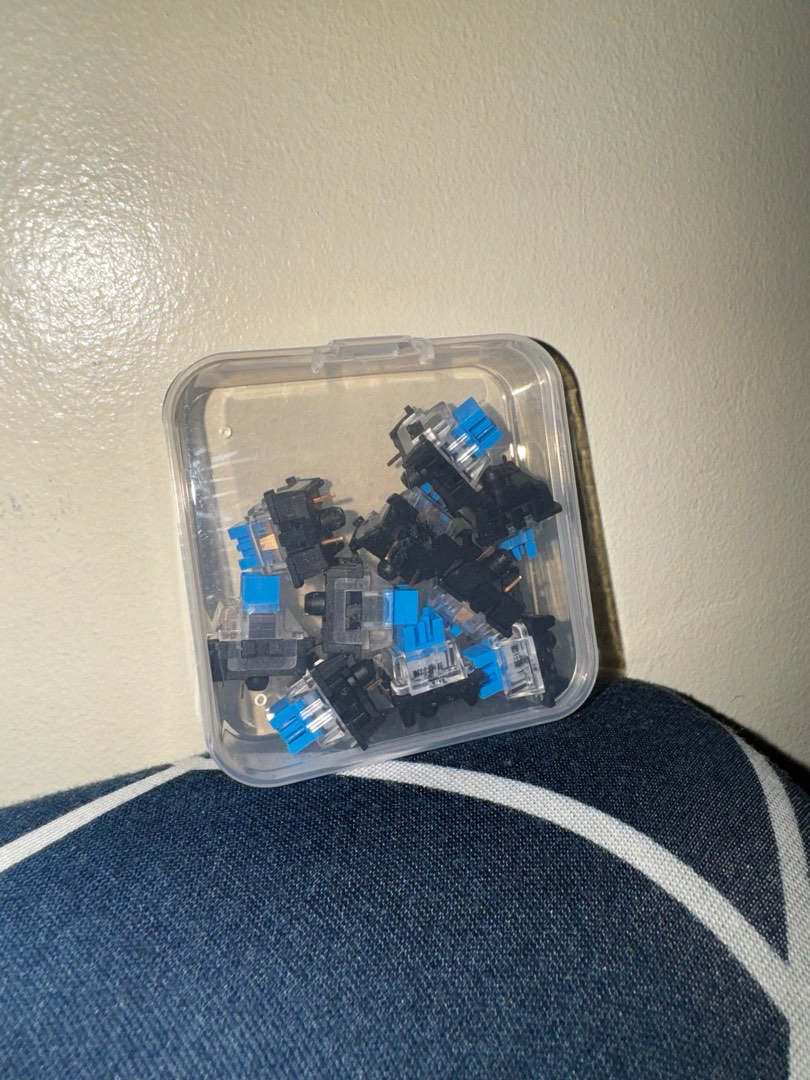 Redragon Blue Switch SMD RGB Black Base (3 pin), Computers & Tech ...