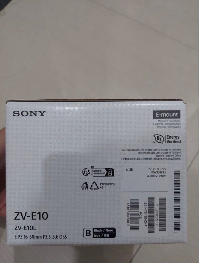 Sony Camera mirrorless zv-e10 brand new, Photography, Cameras on Carousell