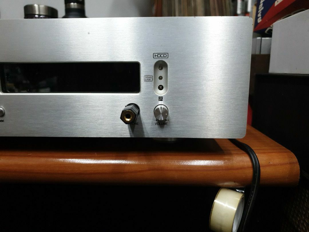 SPARK 96kHz/24bit CD Player CD-15B, Audio, Other Audio Equipment on Carousell