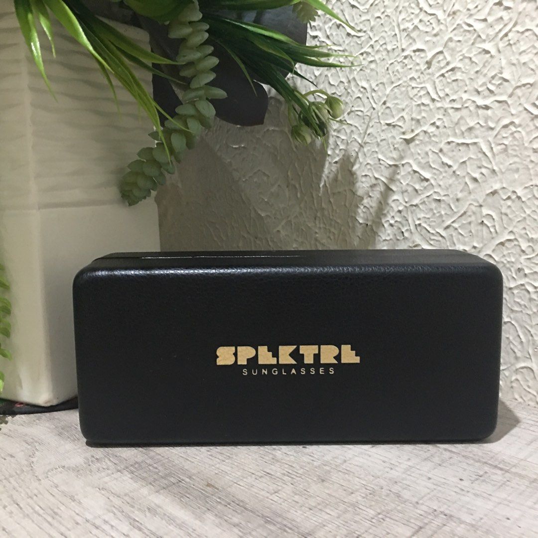 Spektre Eyewear Italy, Men's Fashion, Watches & Accessories, Accessory Holder, Box & Organizers ...