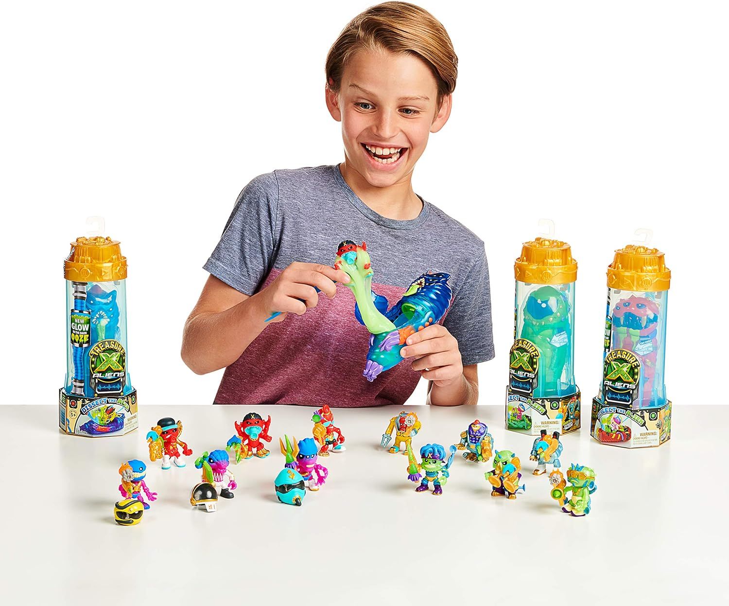 Treasure X Aliens - Glow in The Dark Dissect The Alien, Hobbies & Toys ...