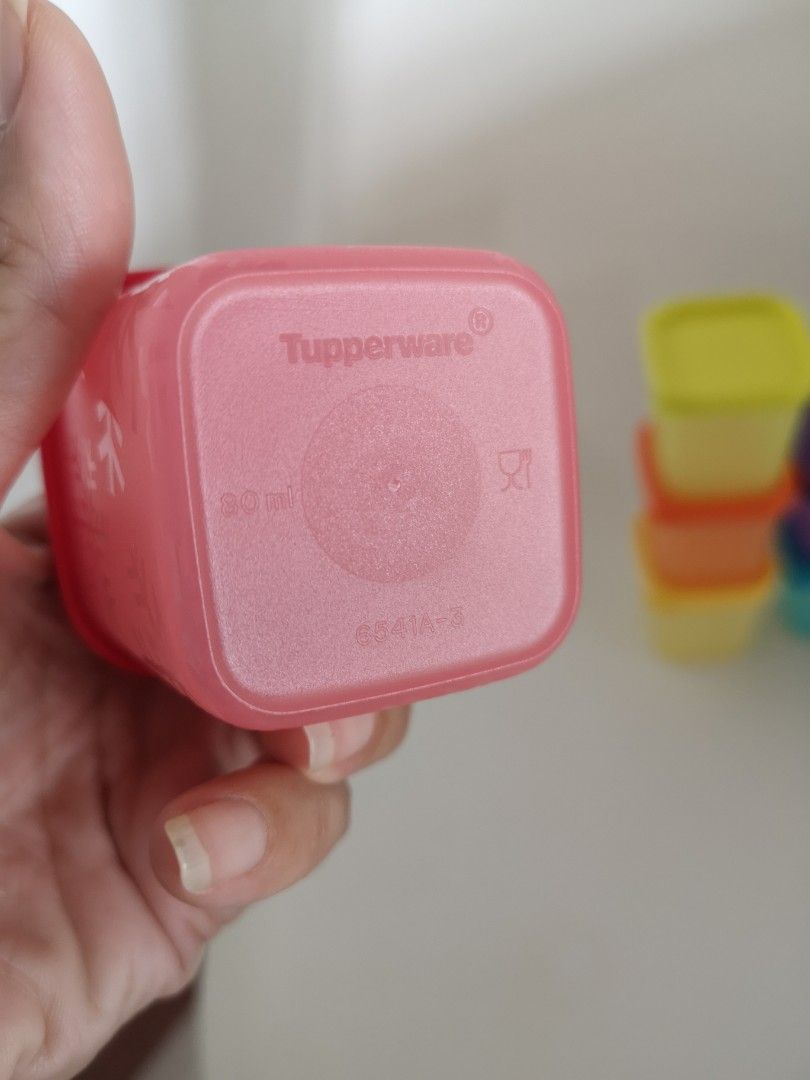 Tupperware Snowflakes Mini Cube, Furniture & Home Living, Kitchenware ...