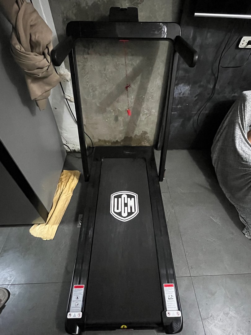 UCM compact treadmill, Sports Equipment, Exercise & Fitness, Cardio ...