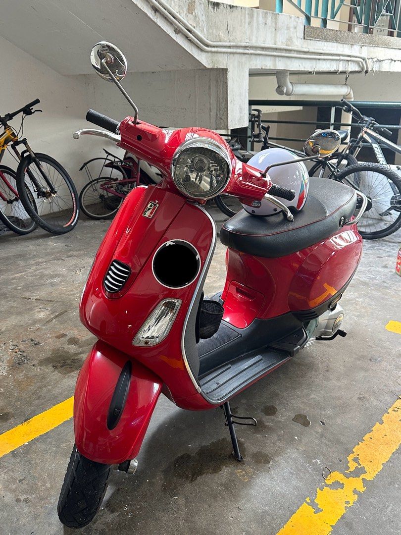 Vespa LT 150 2015 Red, Motorbikes on Carousell