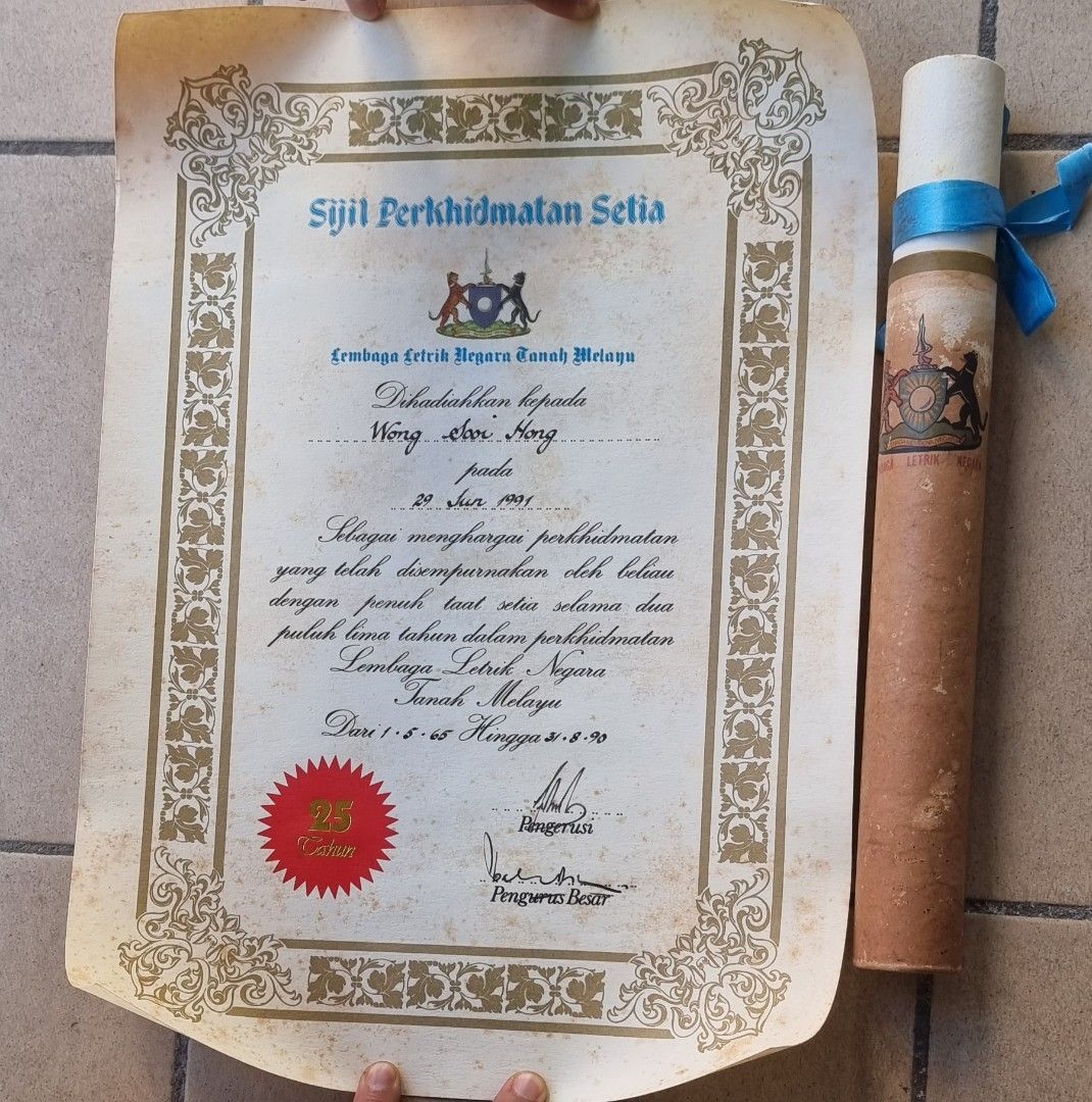 Vintage LLN Lembaga Letrik Negara Malaya Sijil Dokumen, Hobbies & Toys, Collectibles ...