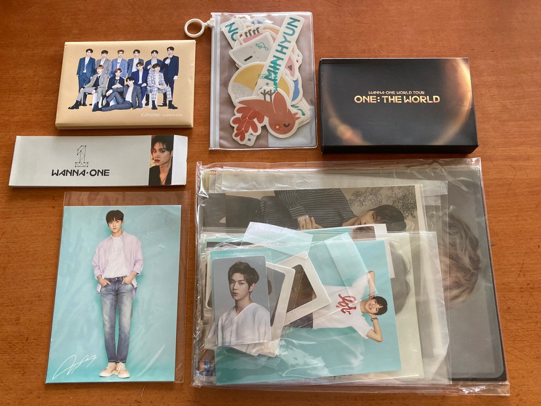WANNA ONE MERCH SET, Hobbies & Toys, Memorabilia & Collectibles, K-Wave ...