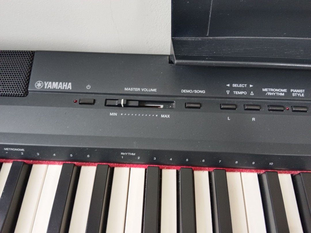 Yamaha digital piano P-105 Electric P105 88 weighted keyboard, Hobbies ...