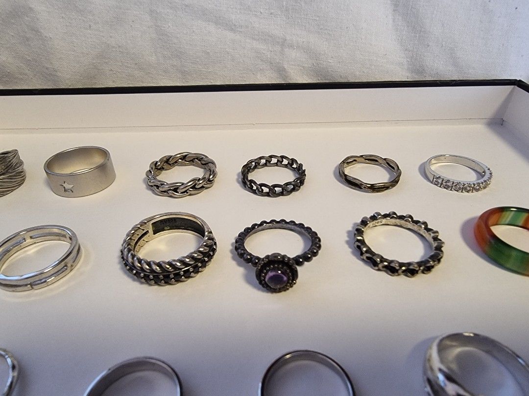 18 assorted Rings (+freebies), Women's Fashion, Jewelry & Organisers ...