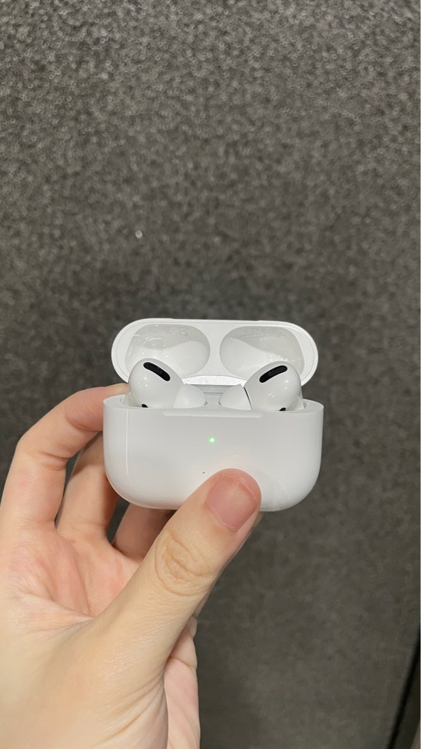 Airpods Pro 1st Gen (Magsafe Charging Case), Audio, Earphones on Carousell