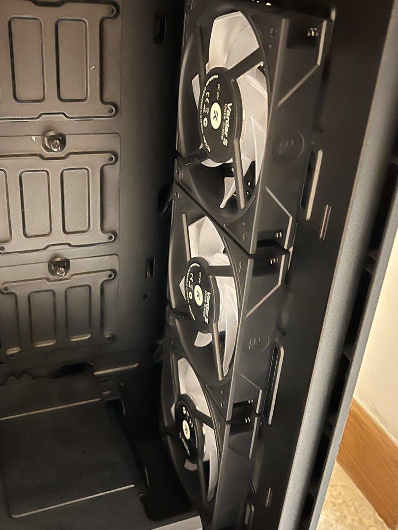Asus TUF GT501 case with EK Vardar S fans, Computers & Tech, Parts ...