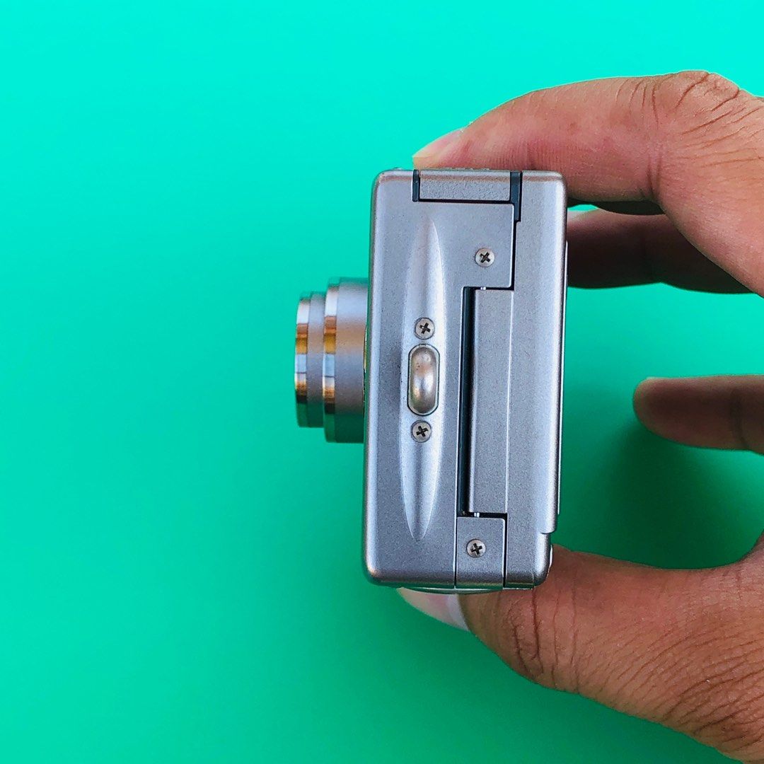 Canon Digital IXUS v3, Photography, Cameras on Carousell