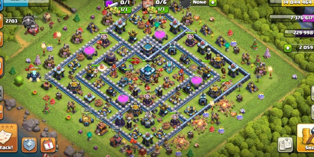 Coc Th13 Max Queen and Warden! (6 builders, 2k+gems, many magic items ...