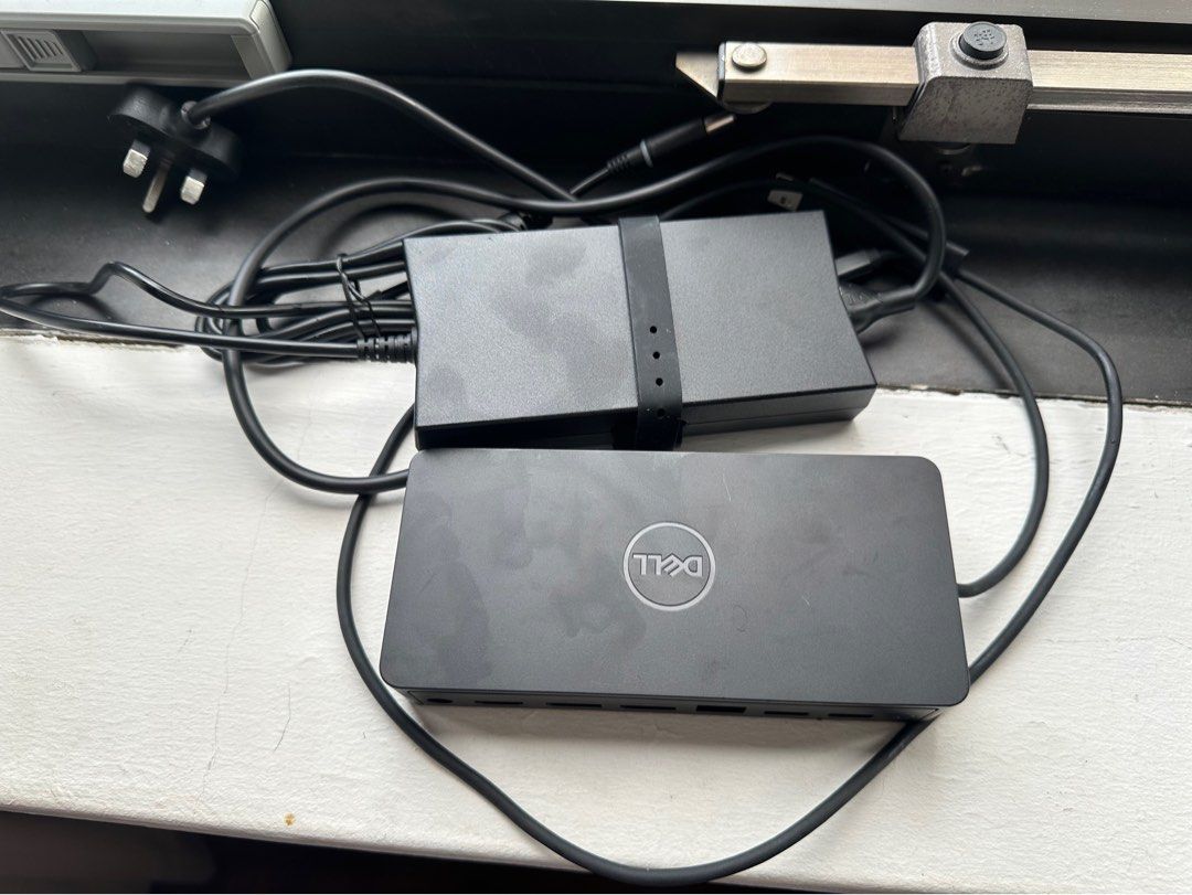 Dell D6000 USB C HDMI hub 130W power delivery, Computers & Tech, Parts ...