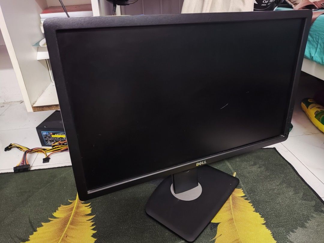 Dell monitor 22 inch, Computers & Tech, Desktops on Carousell