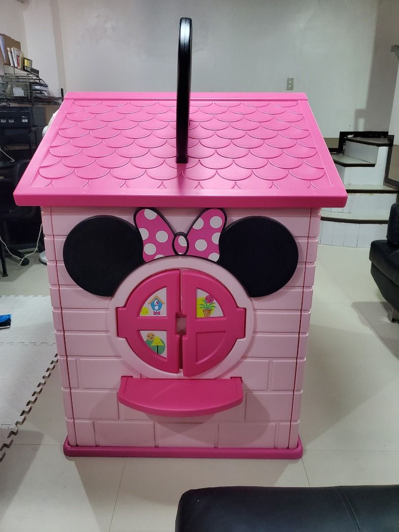 Delta Children Minnie Mouse Plastic Indoor/Outdoor Playhouse with Easy ...