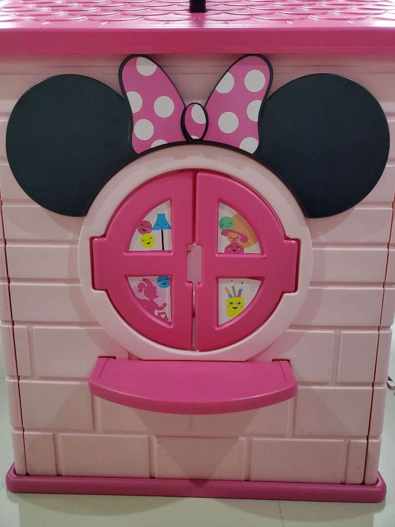 Delta Children Minnie Mouse Plastic Indoor/Outdoor Playhouse with Easy ...