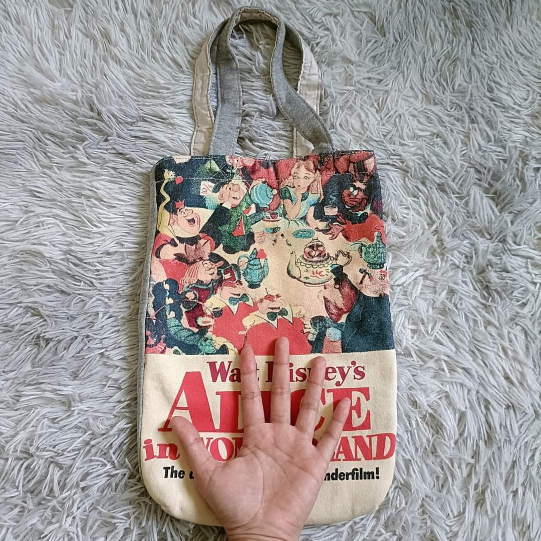 DISNEY Vintage Alice in Wonderland Bag, Women's Fashion, Bags & Wallets ...