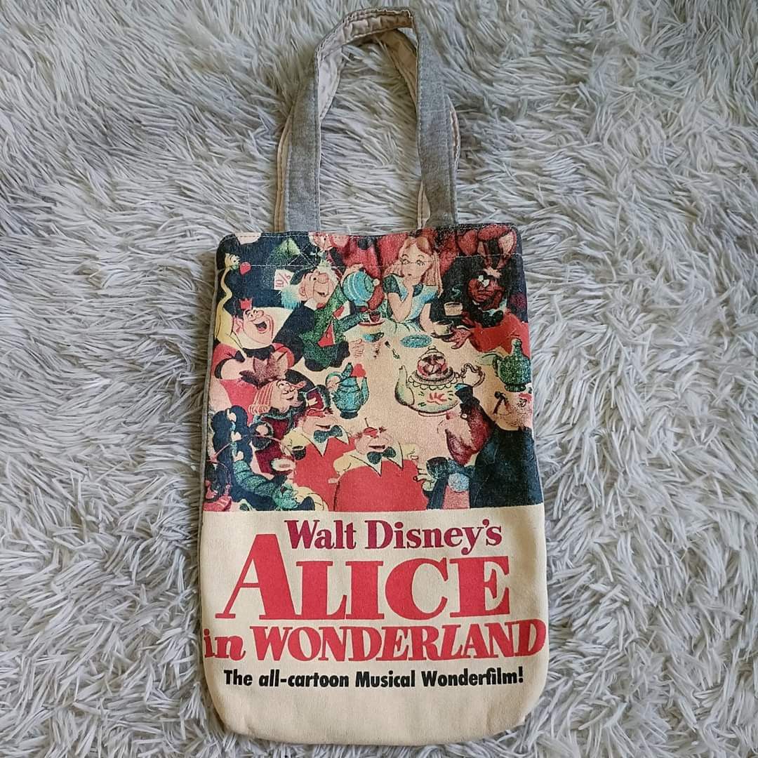 DISNEY Vintage Alice in Wonderland Bag, Women's Fashion, Bags & Wallets ...