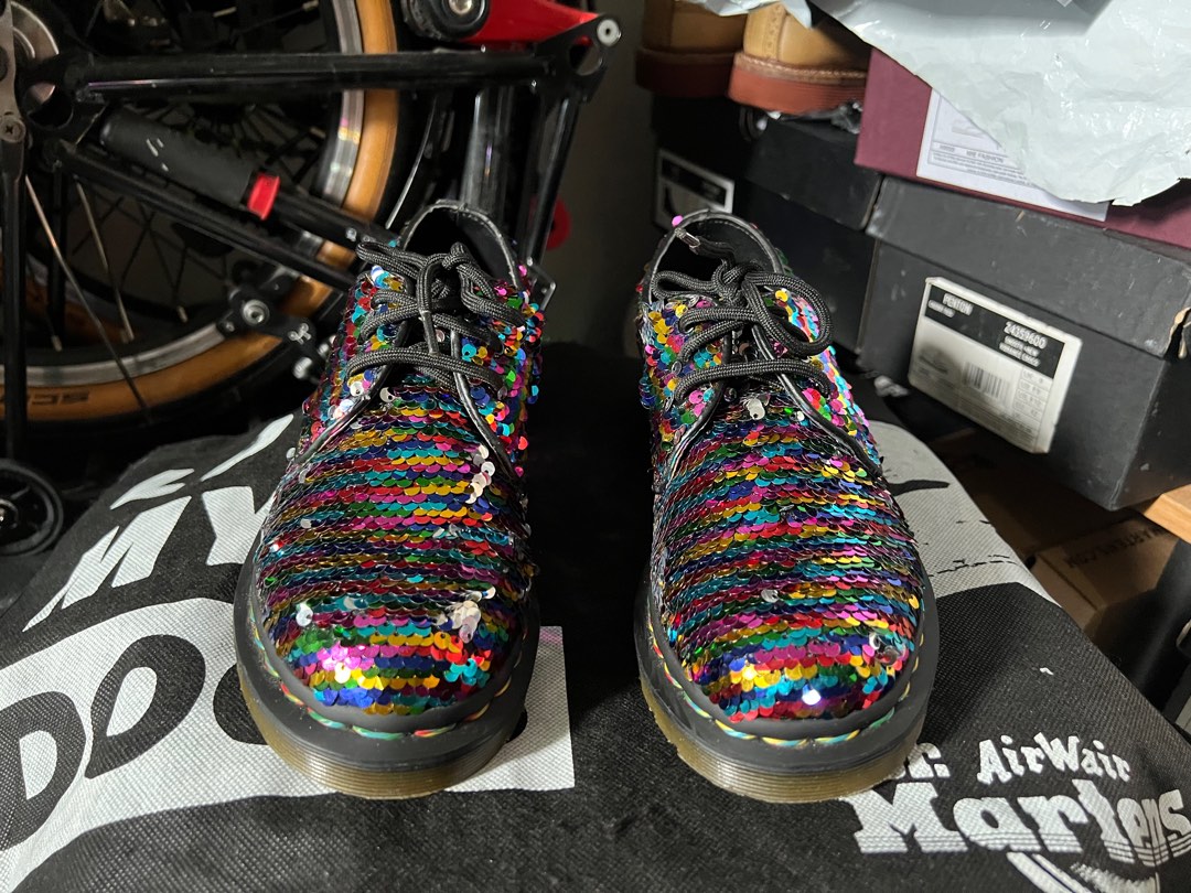 Dr. Martens 1461 Uk3, Women's Fashion, Footwear, Boots on Carousell