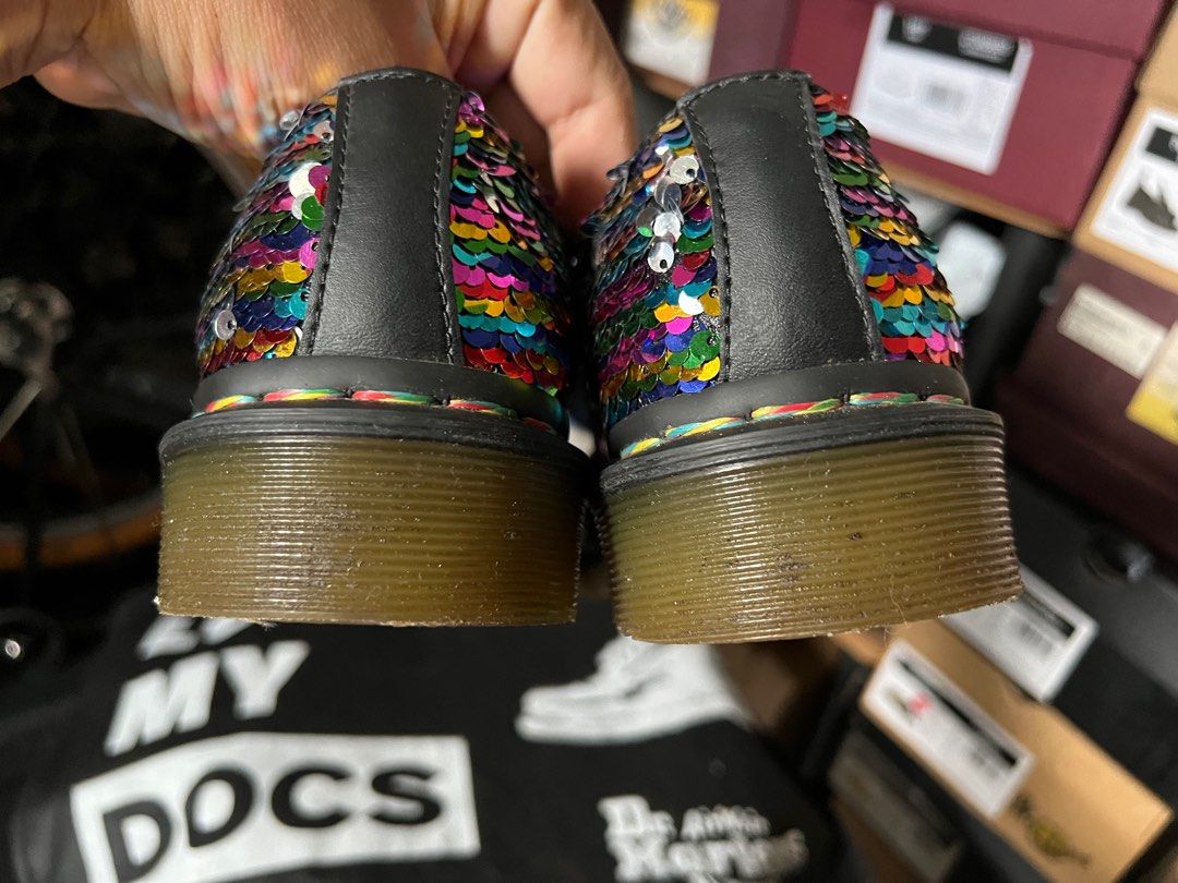 Dr. Martens 1461 Uk3, Women's Fashion, Footwear, Boots on Carousell